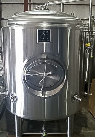 Fermenters, Brite Tanks, Serving Tanks, Foeders – Alpha Brewing Operations